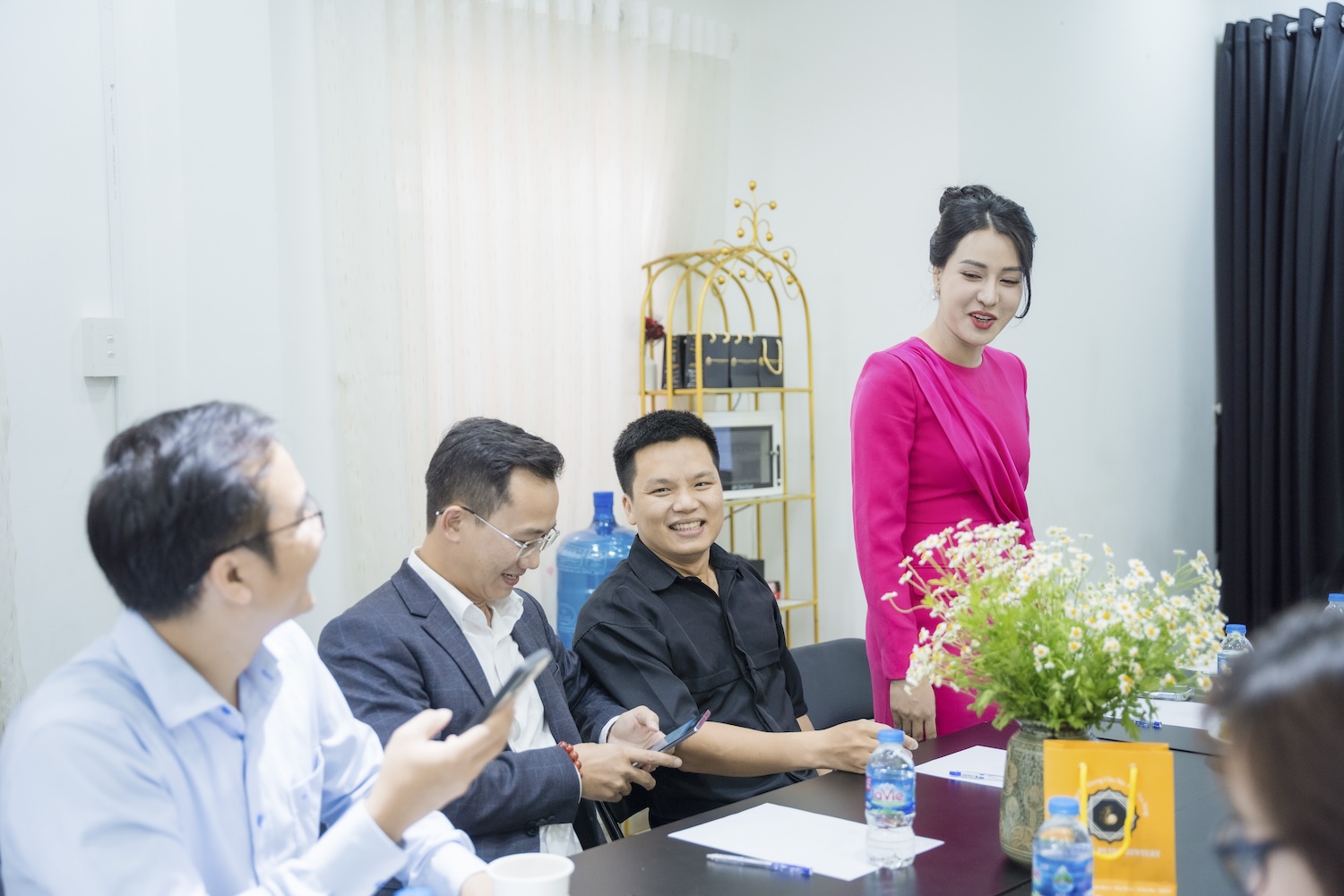 Tham quan doanh nghiệp Kieu Mi Beauty & Duc Tin Construction ...